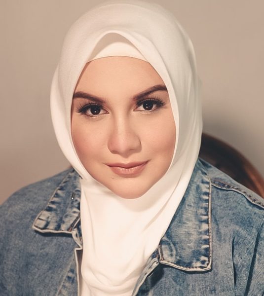 Irish Bella - Biodata, Profil, Fakta, Umur, Agama, Suami, Film