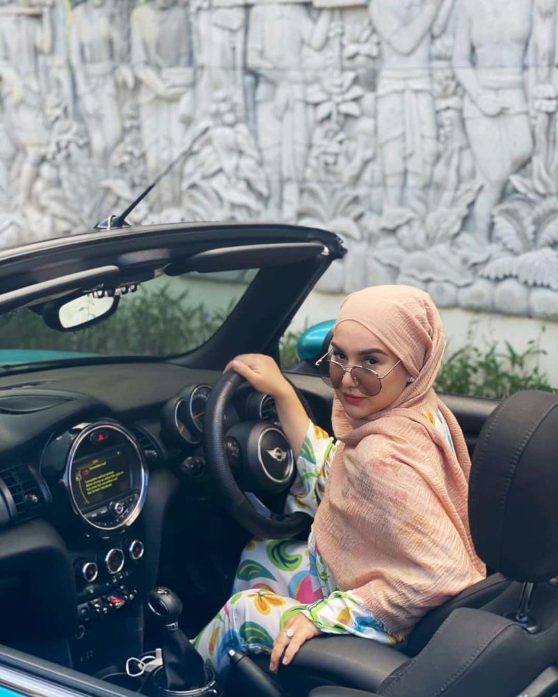 Irish Bella - Biodata, Profil, Fakta, Umur, Agama, Suami, Film