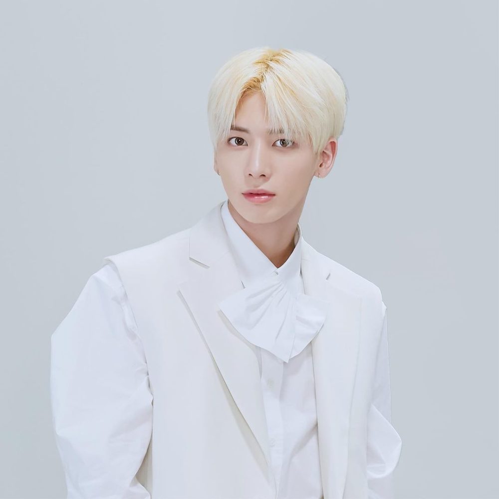 TXT - Biodata, Profil, Fakta, Member, Ulang Tahun, Tanggal Lahir, Posisi