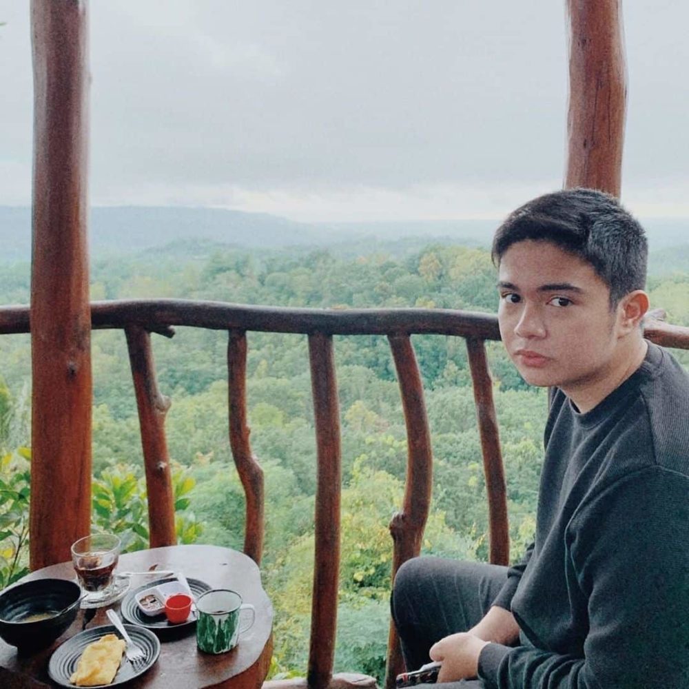 Umay Shahab - Biodata, Profil, Fakta, Umur, Agama, Pacar, Film