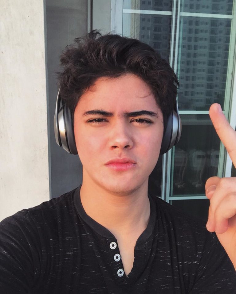 Biodata, Profil, Fakta Unik dan Foto Aliando Syarief | Dailysia