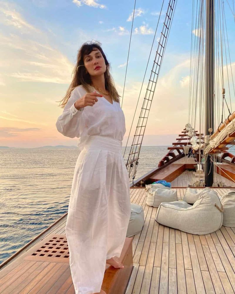 Luna Maya - Biodata, Profil, Fakta, Umur, Agama, Pacar, Karier