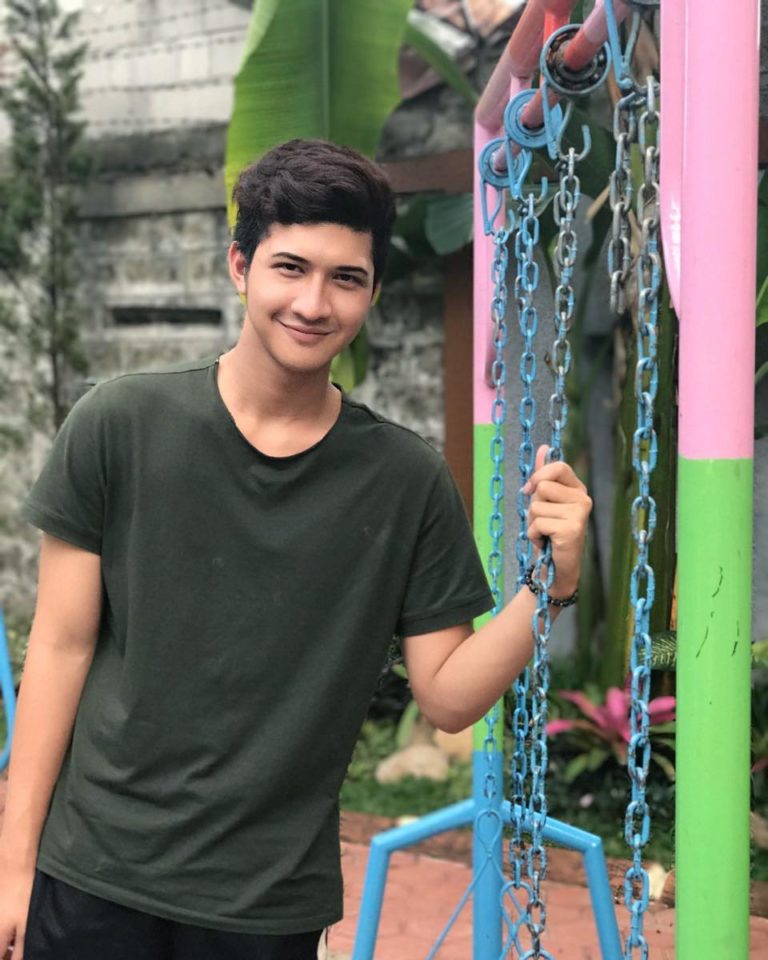 Aditya Zoni - Biodata, Profil, Fakta, Umur, Agama, Istri, Film