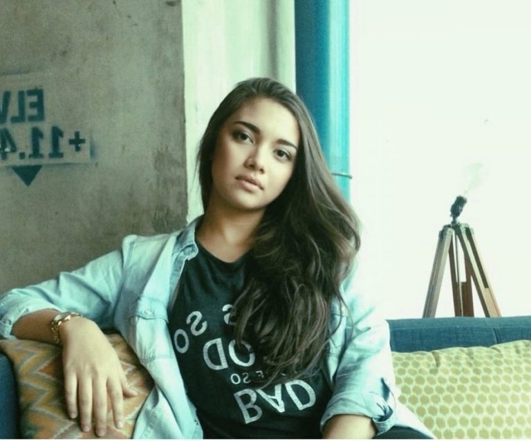 Angela Gilsha - Biodata, Profil, Fakta, Umur, Agama, Pacar, Film