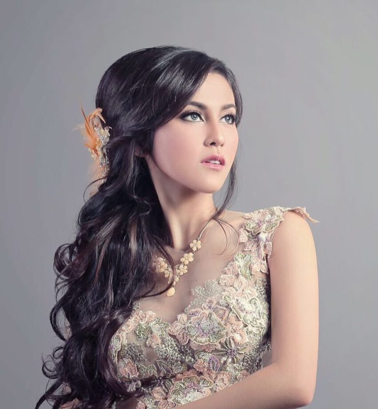 Vicy Melanie - Biodata, Profil, Fakta, Umur, Agama, Suami, Karier