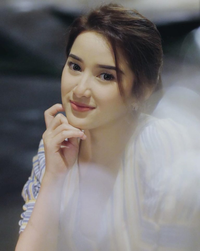 Rosiana Dewi - Biodata, Profil, Fakta, Umur, Agama, Suami, FTV