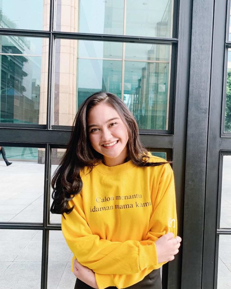 Salshabilla Adriani - Biodata, Profil, Fakta, Umur, Agama, Suami