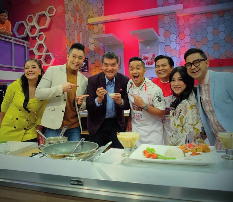 Chef Aiko - Biodata, Profil, Fakta, Umur, Agama, Suami, Karier