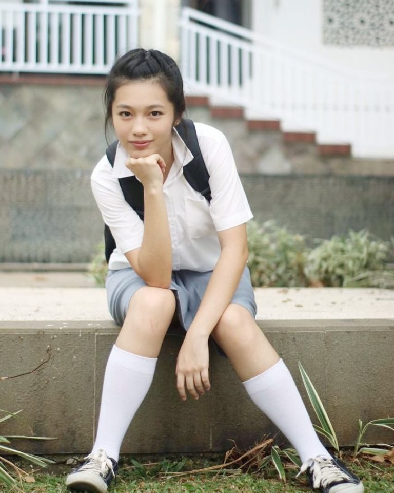10 Potret Claudy Putri, Pemeran Ipeh di Sinetron Entong Lagi - Dailysia