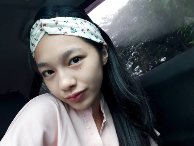 10 Potret Claudy Putri, Pemeran Ipeh di Sinetron Entong Lagi - Dailysia