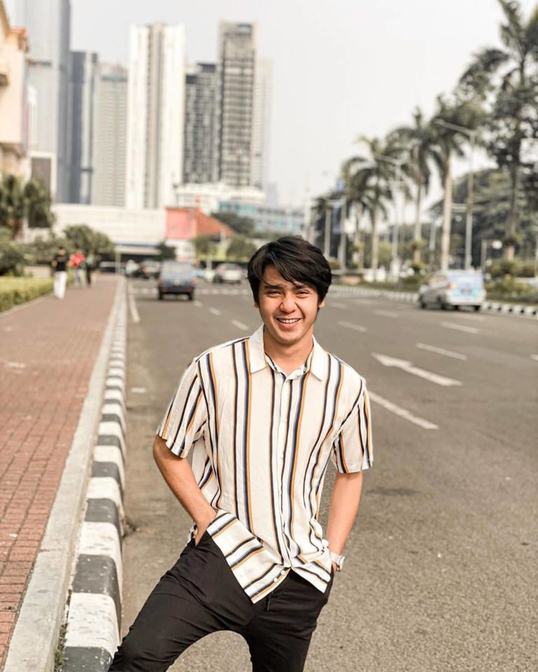 Arbani Yasiz - Biodata, Profil, Fakta, Umur, Agama, Pacar, Karier- Dailysia