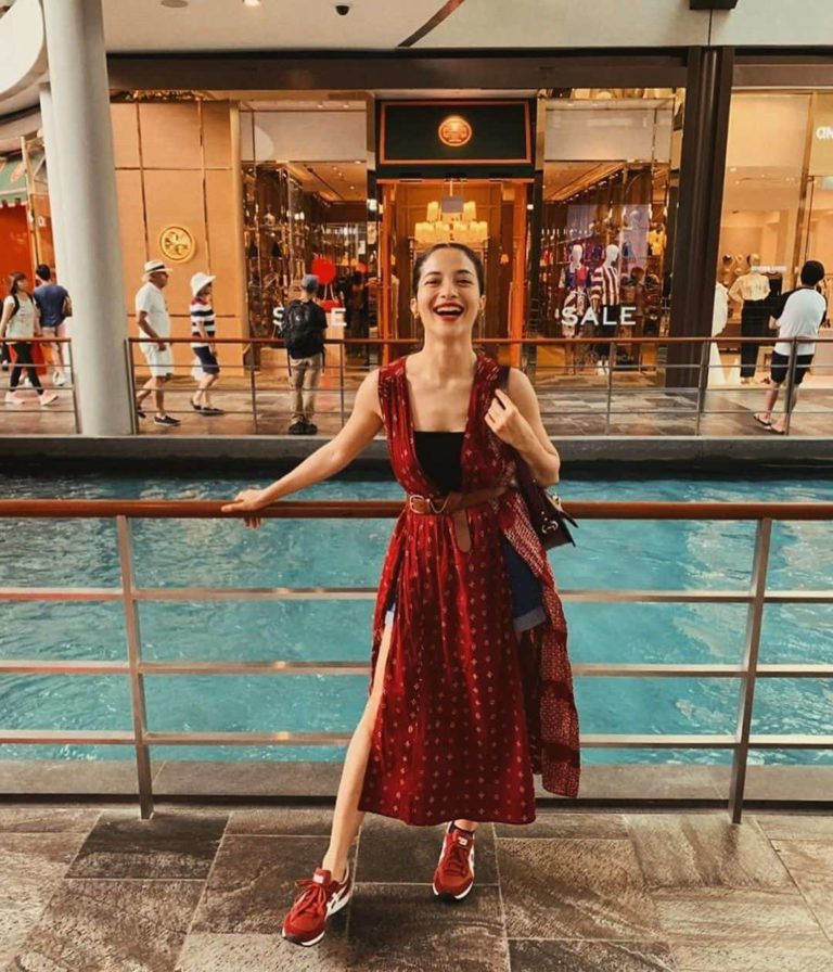 Putri Marino - Biodata, Profil, Fakta, Umur, Agama, Suami, Film