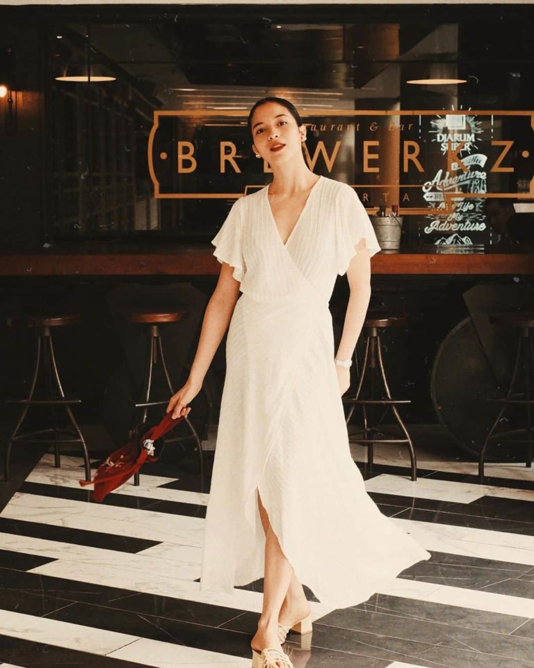 Putri Marino - Biodata, Profil, Fakta, Umur, Agama, Suami, Film