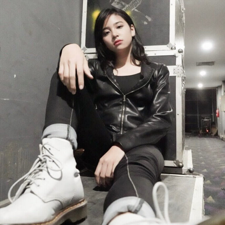 10 Potret Zee JKT48 yang Ternyata Anak Fadly Akhmad - Dailysia