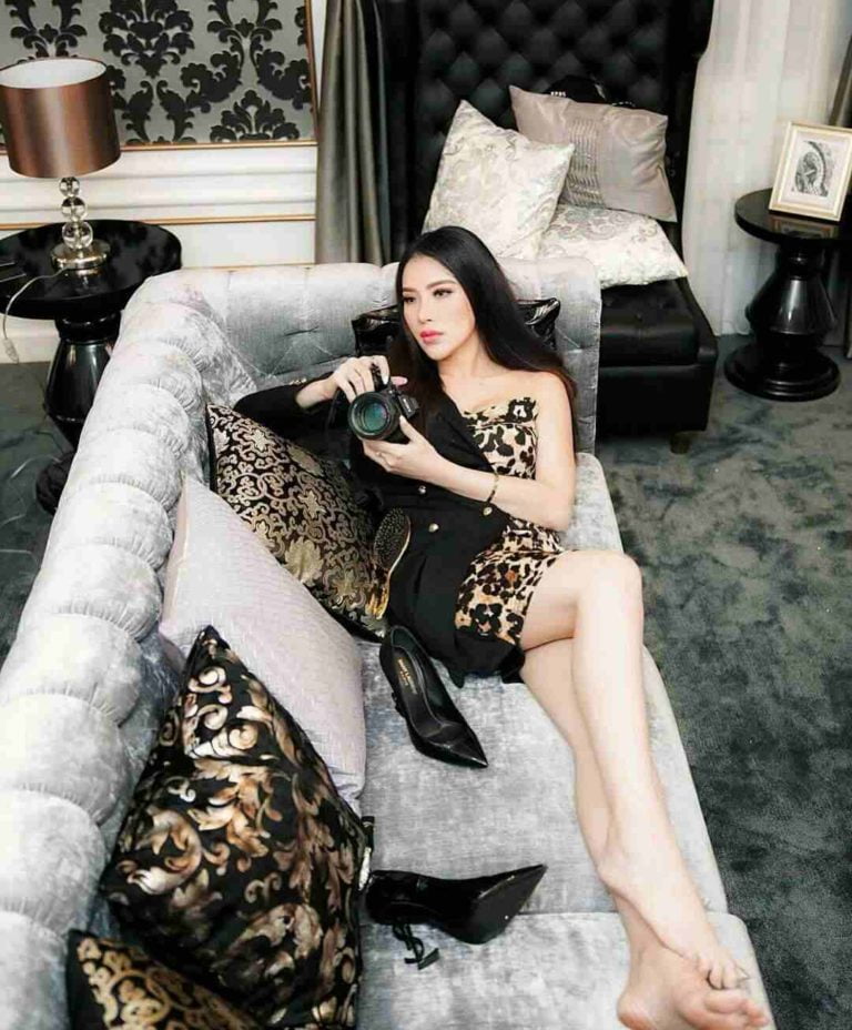 Angela Tee - Biodata, Profil, Fakta Umur, Agama, Suami, Film,