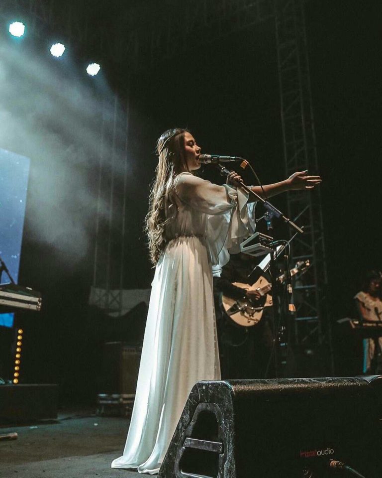 Nadin Amizah - Biodata, Profil, Fakta, Umur, Agama, Pacar, Lagu