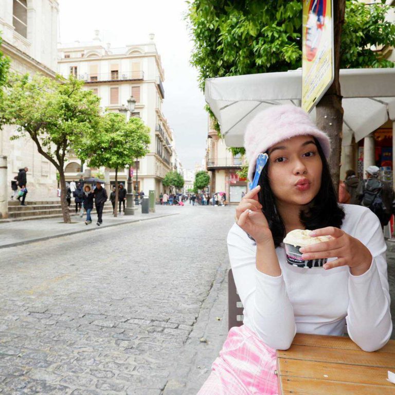 Rebecca Klopper - Biodata, Profil, Fakta, Umur, Agama, Pacar, Film, Karier