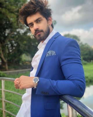 Avinash Mishra - Biodata, Profil, Fakta, Umur, Agama, Pacar, Karier