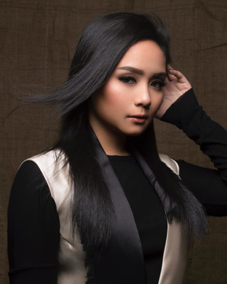 Gita Gutawa - Biodata, Profil, Fakta, Umur, Agama, Pacar, Karier