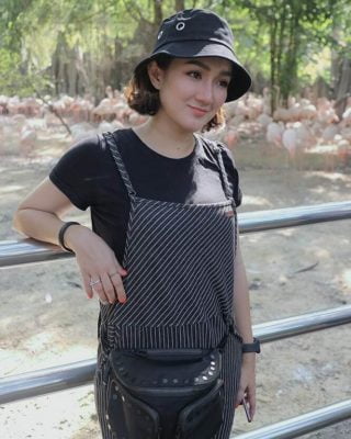 10 Pesona Melly Mono, Vokalis Baru Band Kotak Mantan Anggota SHE