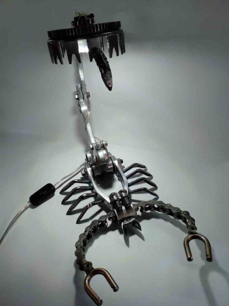 Keren dan Bikin Takjub, 10 Patung Logam dari Barang Bekas - Dailysia