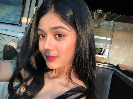 10 Potret Vieranni, Ring Girl MMA Sahabat Siva Aprilia - Dailysia