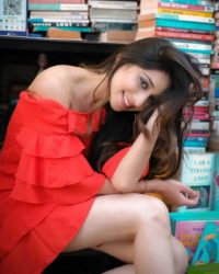 Vrushika Mehta - Biodata, Profil, Fakta, Umur, Agama, Pacar, Karier