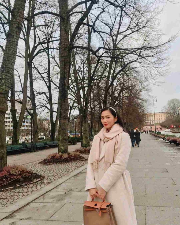 Bunga Zainal - Biodata, Profil, Fakta, Umur, Agama, Suami, Film