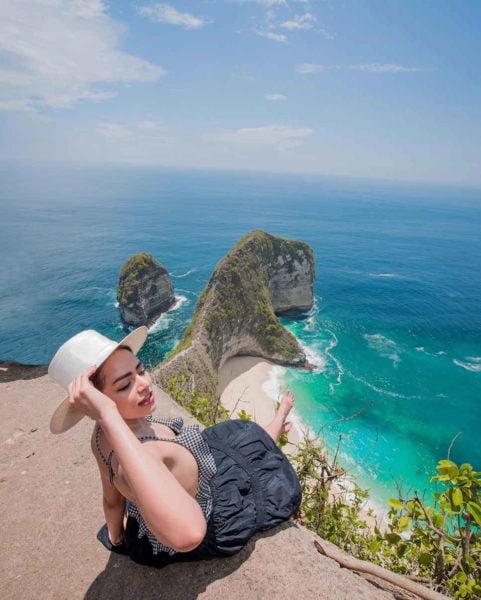 10 Pesona Menawan DJ Yasmin, Cantiknya Bikin Gak Kedip - Dailysia