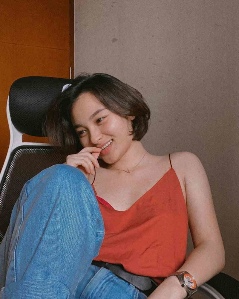 10 Potret Manis Revina VT, Mempesona dengan Dress Off Shoulder