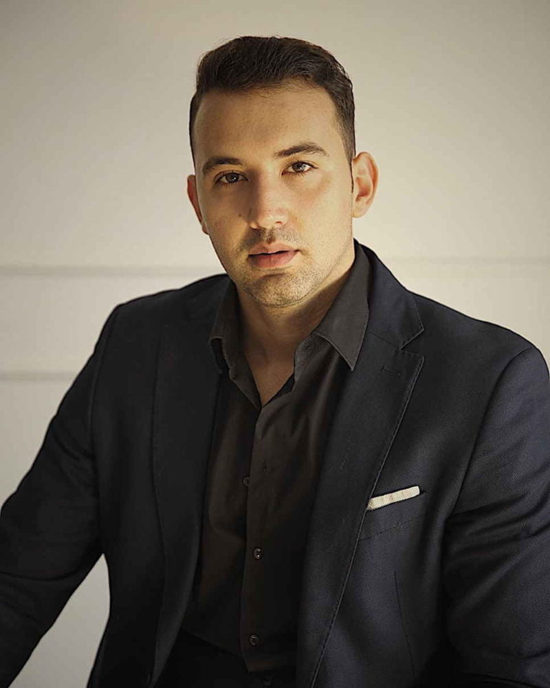 10 Potret Roy Geurts, Calon Suami Cita Citata yang Jadi Mualaf - Dailysia