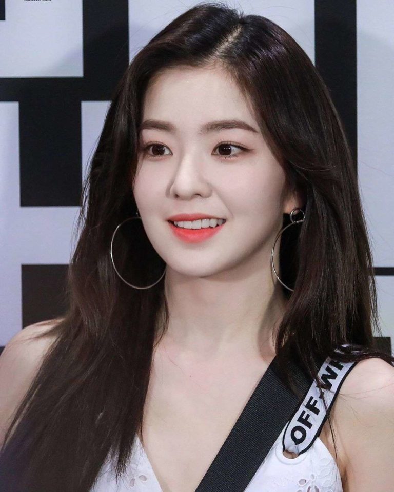 Selalu Tampil Energik, Padahal 10 Idol Ini Punya Sifat Introvert - Dailysia