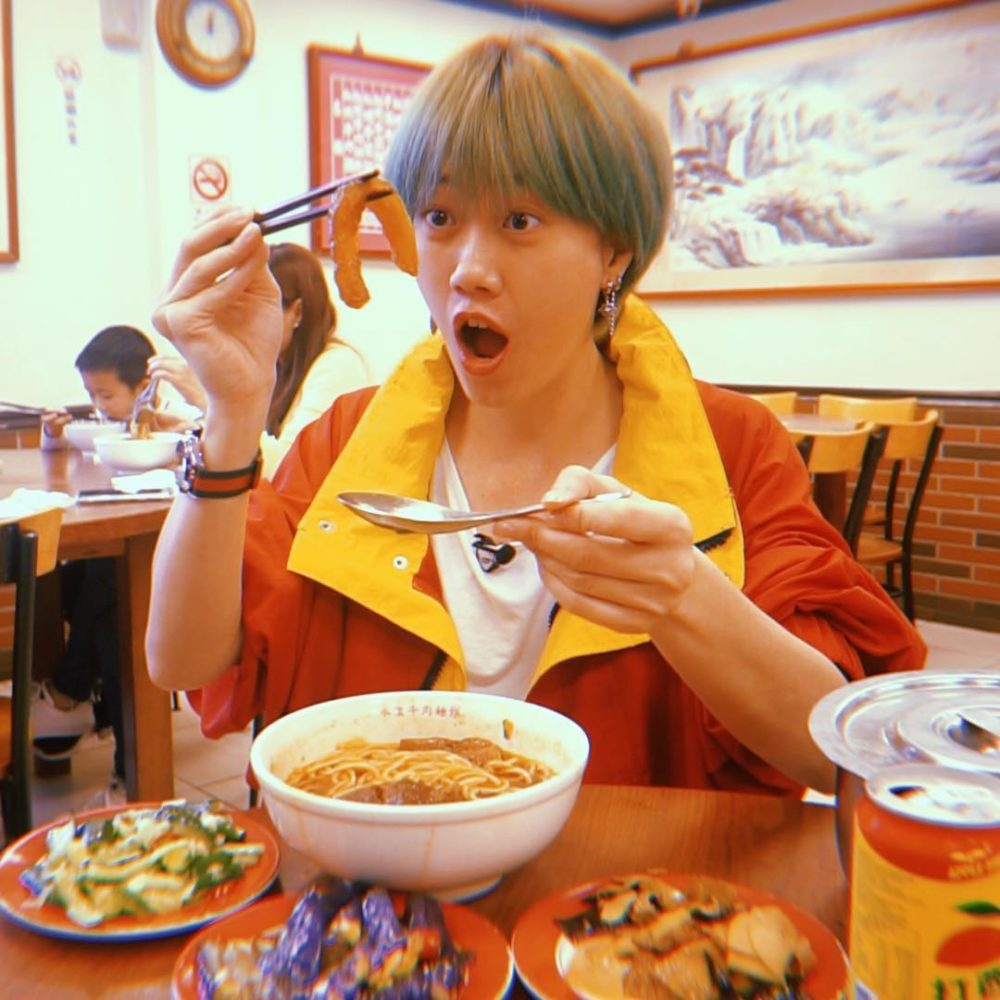 Ria SW - Biodata, Profil, Fakta, Umur, Agama, Pacar, Karier