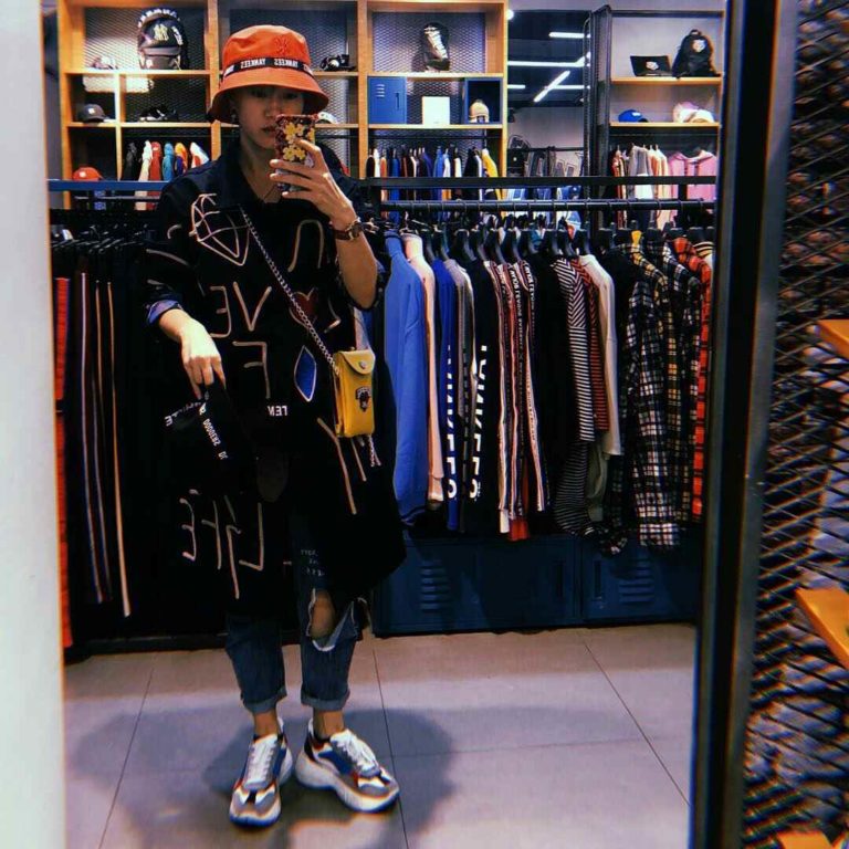 Ria SW - Biodata, Profil, Fakta, Umur, Agama, Pacar, Karier