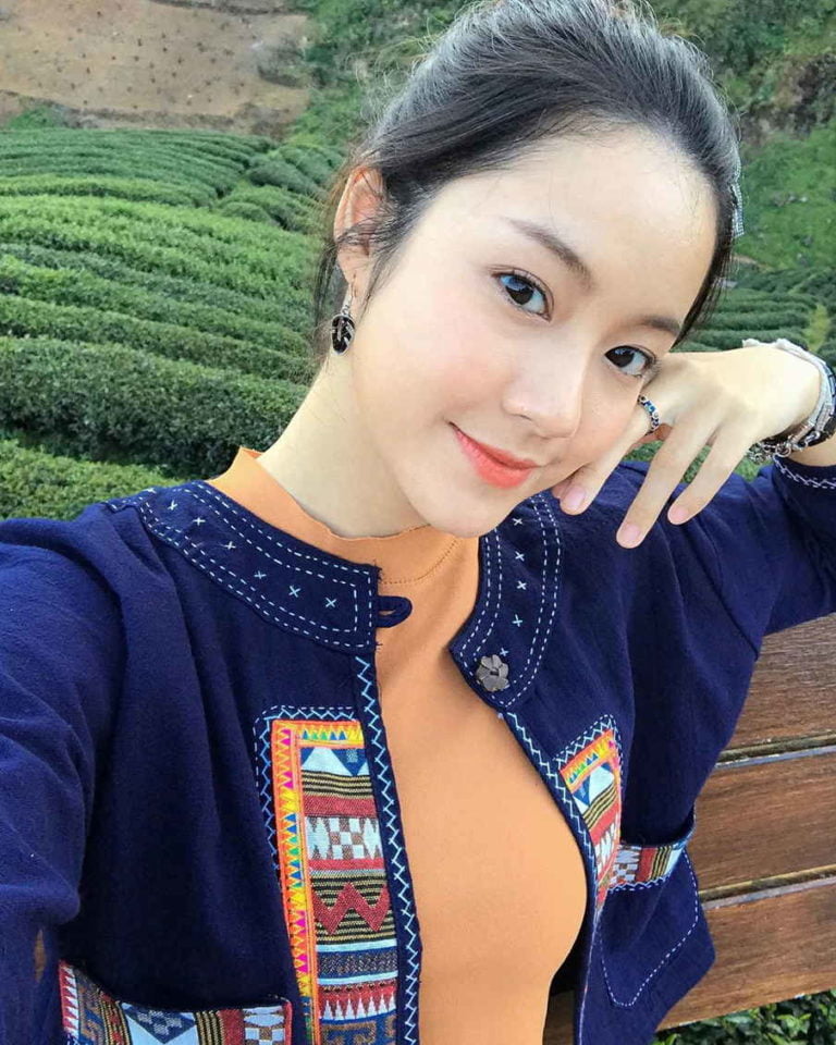 10 Potret Namtan Tipnaree, Pemain Who Are You versi Thailand yang Manis ...