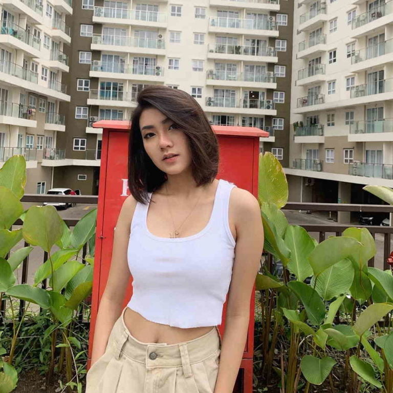 10 Pesona Rachel Florencia, Gamers Cantik yang Curi Perhatian Kaum Adam
