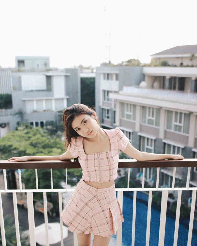 10 Pesona Rachel Florencia, Gamers Cantik yang Curi Perhatian Kaum Adam