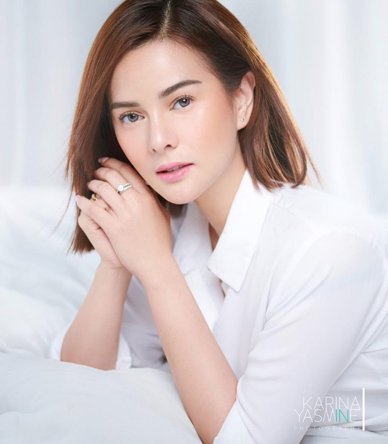 Astrid Tiar - Biodata, Profil, Fakta, Umur, Agama, Suami, Karier