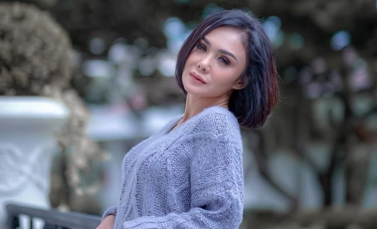Frost Diamond - Biodata, Profil, Fakta, Umur, Agama, Pacar, Karier