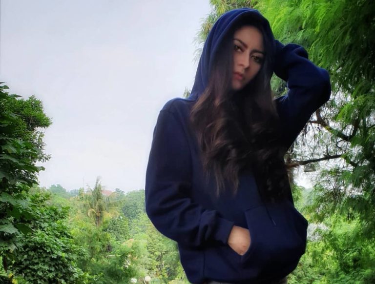 10 Pesona Elsya Syarif, Pesinetron Cantik yang Sering Berperan Pelakor