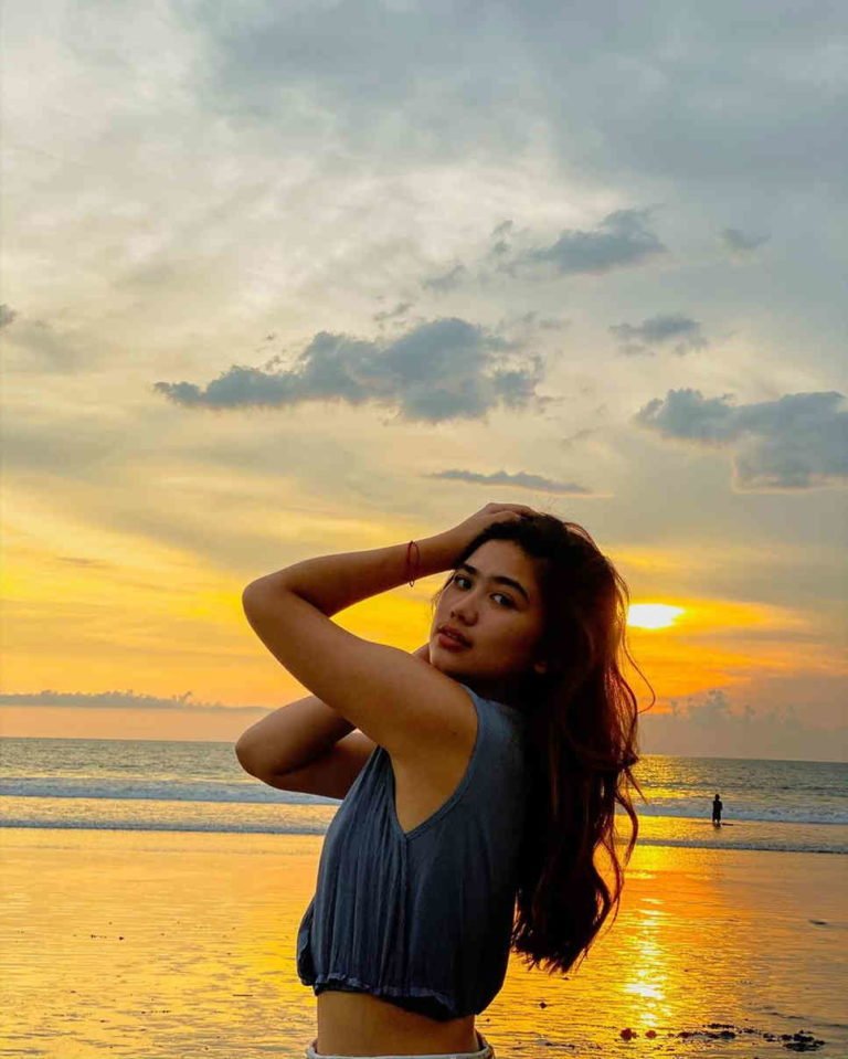 10 Potret Josephine Firmstone, Pacar Daniel Wenas yang Cantik Mempesona