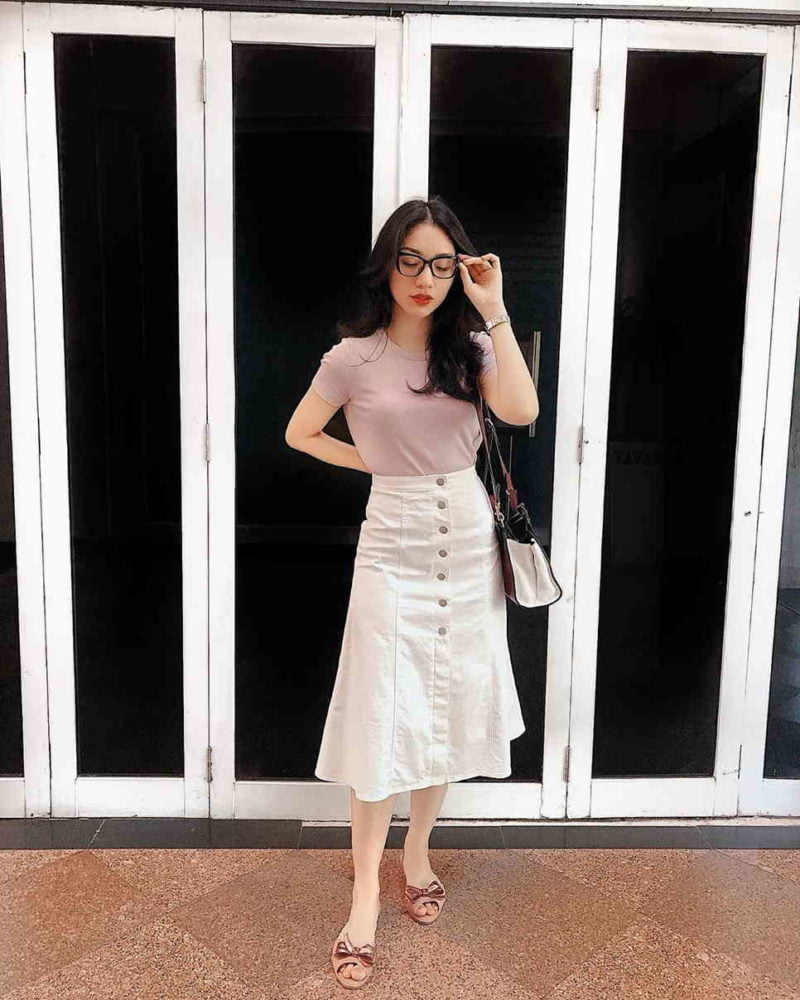 Sudah Menikah, 10 Potret Rachel Octavia yang Masih Mempesona Bak Remaja