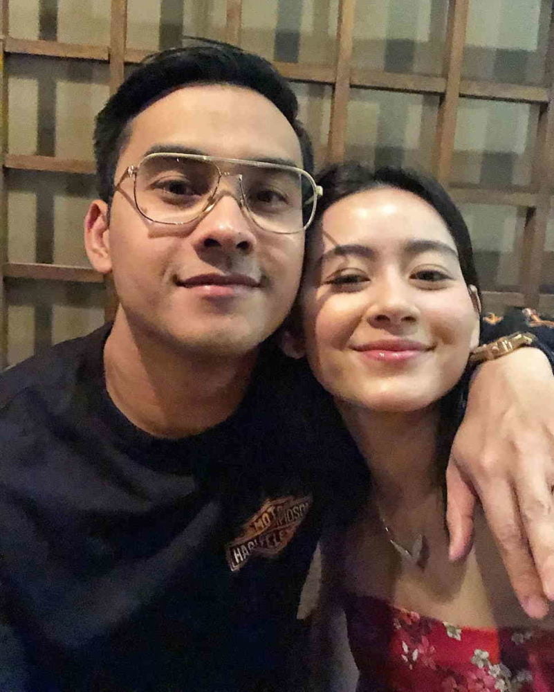 10 Momen Mesra Laura Theux dan Tammy Rumengan, Manis Banget