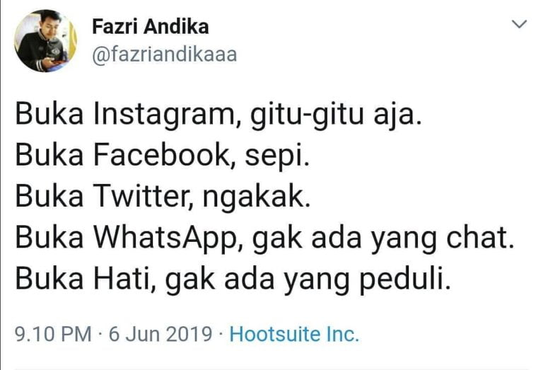 Receh! 10 Status Twitter Lucu yang Bisa Bikin Harimu Penuh Tawa