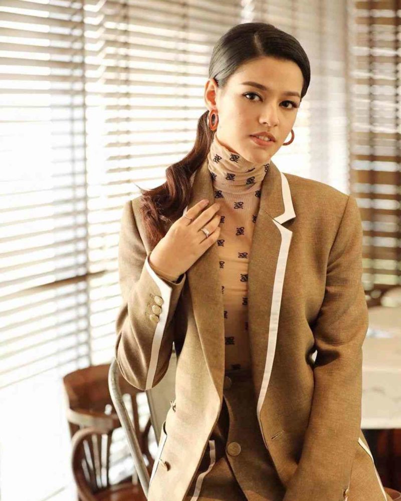 Cantik dan Berbakat, Ini 5 Sumber Penghasilan Aktris Susan Sameh - Dailysia