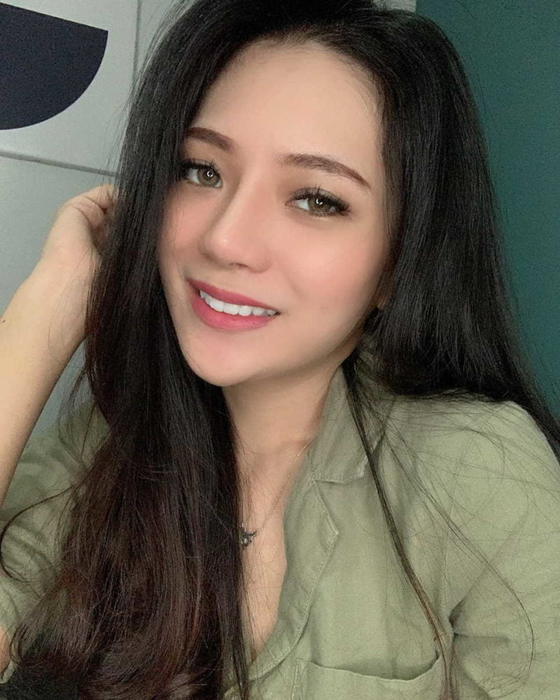 Intip 10 Pesona Berlliana Lovell, Selebgram yang Bikin Hati Pria Berdesir