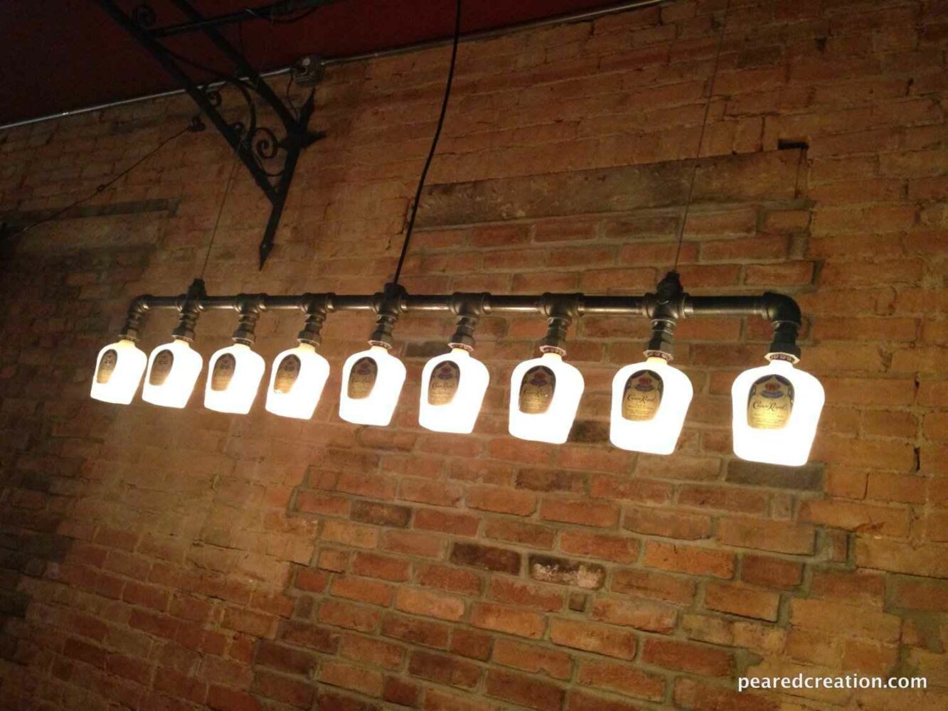 Kekinian Abis, 10 Inpirasi Dekorasi Lampu Cafe Agar Tampil Menarik