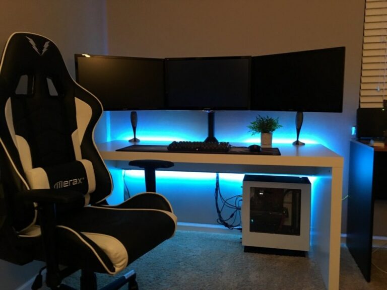 Cool Abis, 10 Desain Kamar Gamer yang Muat Banyak Layar - Dailysia