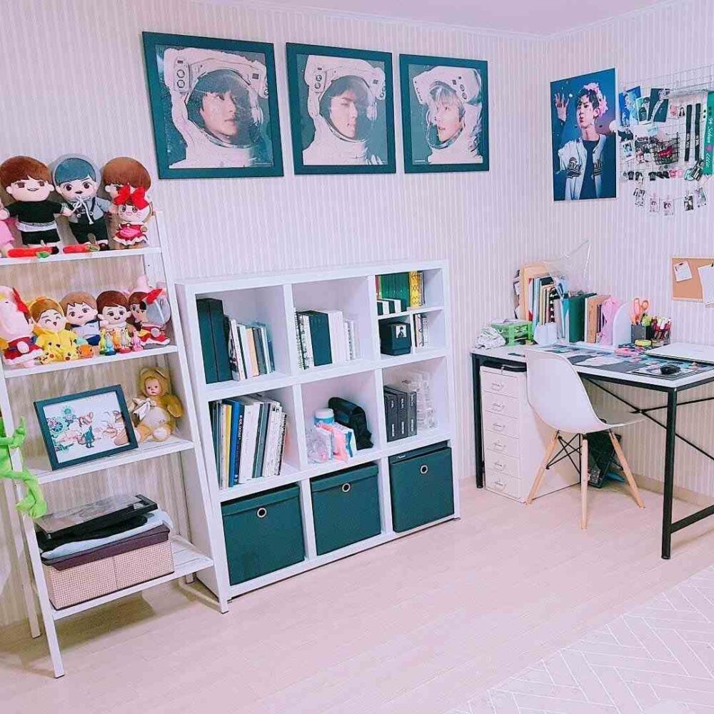 Penuh Poster dan Foto, 10 Ide Dekorasi Kamar Tidur Penggemar Kpop ...