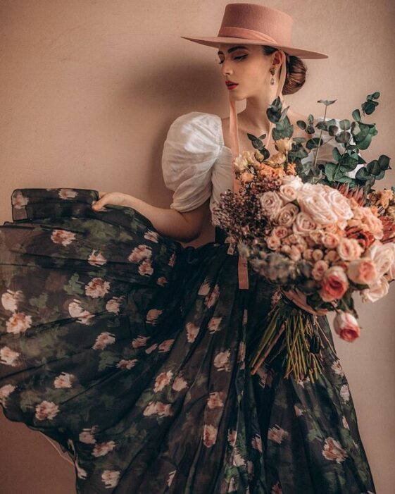 10 Inspirasi OOTD Bertema Vintage, Tampil Klasik dan Simpel - Dailysia